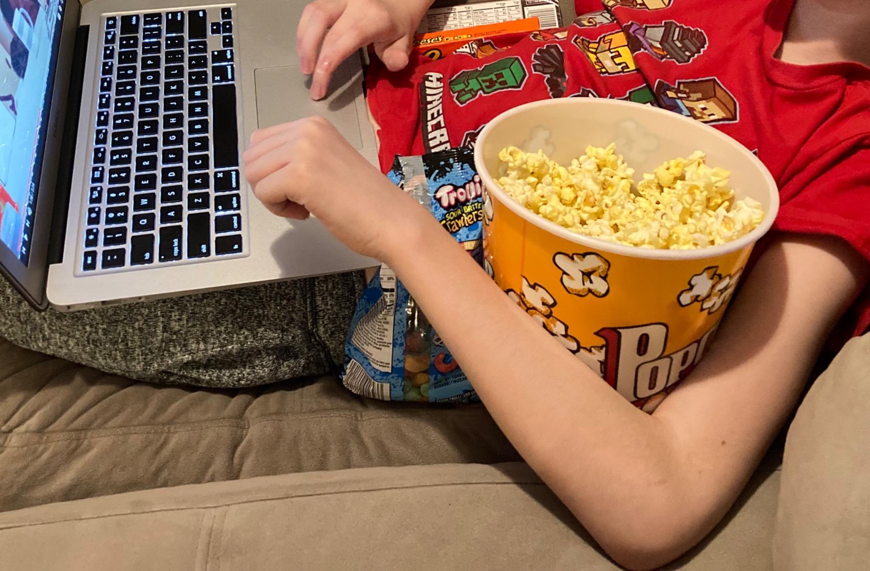 Retro Popcorn Bucket - Novelty Place